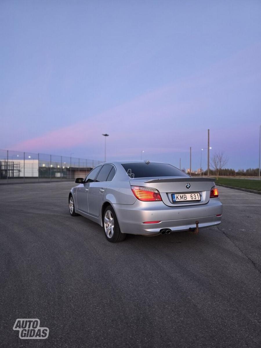 Grey BMW 525 2007 in Panevezys, with an engine capacity of 3.00 L and mileage of 467 thousand km for 3800 €, photo 6 on AUTOMOTO.COM.LV