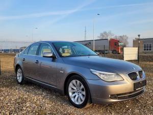 Grey BMW 525 2007 in Saldus, with an engine capacity of 3.00 L and mileage of 371 thousand km for 6300 €, photo 4 on AUTOMOTO.COM.LV