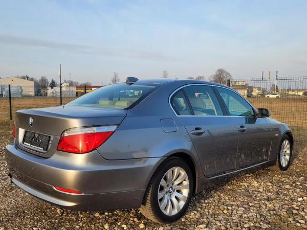 Pelēks BMW 525 2007 Saldus, ar dzinēja tilpumu 3.00 L un nobraukumu 371 tūkst. km par 6300 €, foto 6 vietnē AUTOMOTO.COM.LV