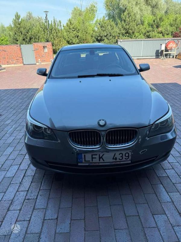 Grey BMW 525 2007 in Kaunas, with an engine capacity of 2.99 L and mileage of 246 thousand km for 2500 €, photo 6 on AUTOMOTO.COM.LV