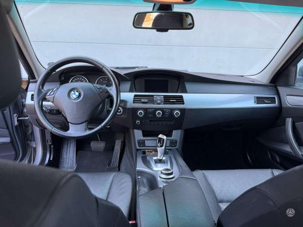 Grey BMW 525 2007 in Kaunas, with an engine capacity of 2.99 L and mileage of 246 thousand km for 2500 €, photo 8 on AUTOMOTO.COM.LV