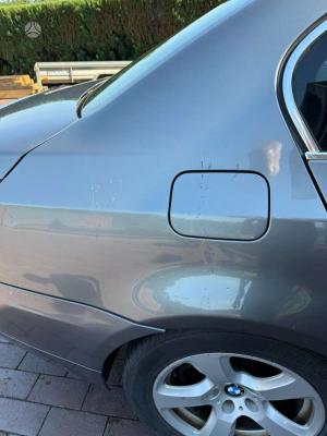 Grey BMW 525 2007 in Kaunas, with an engine capacity of 2.99 L and mileage of 246 thousand km for 2500 €, photo 12 on AUTOMOTO.COM.LV