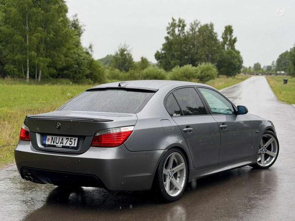 Серый БМВ 525 2007 в Радвилишкис, объемом двигателя 2.99 л и пробегом 284 тыс. км за 6750 €, фото 9 на AUTOMOTO.COM.LV