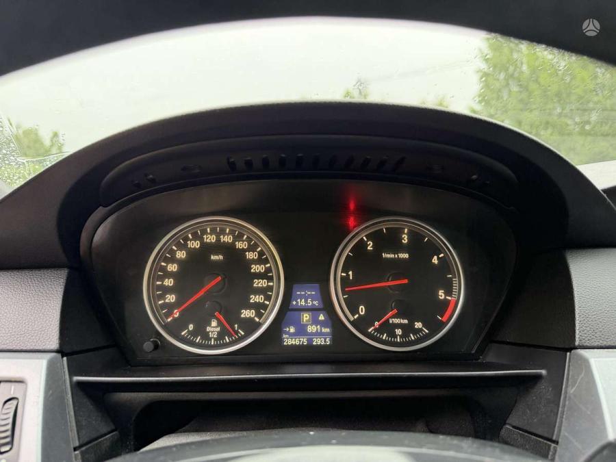 Grey BMW 525 2007 in Radviliskis, with an engine capacity of 2.99 L and mileage of 284 thousand km for 6750 €, photo 19 on AUTOMOTO.COM.LV
