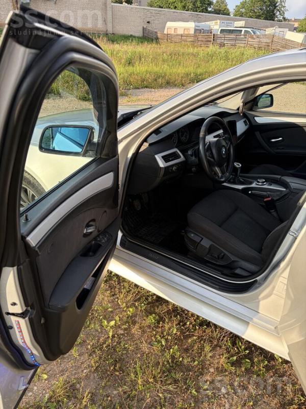 Pelēks BMW 525 2007 Rēzekne, ar dzinēja tilpumu 3.00 L un nobraukumu 378 tūkst. km par 5500 €, foto 9 vietnē AUTOMOTO.COM.LV