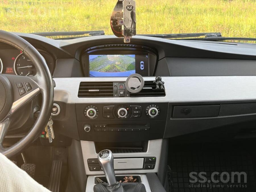 Grey BMW 525 2007 in Rezekne, with an engine capacity of 3.00 L and mileage of 378 thousand km for 5500 €, photo 13 on AUTOMOTO.COM.LV