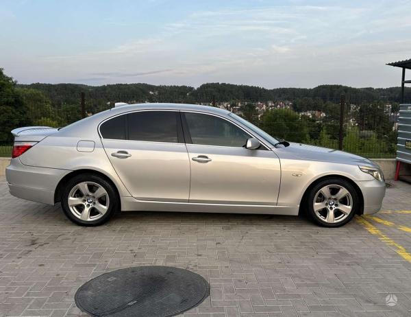 Pelēks BMW 525 2007 Anykščiai, ar dzinēja tilpumu 2.99 L un nobraukumu 468 tūkst. km par 3999 €, foto 4 vietnē AUTOMOTO.COM.LV