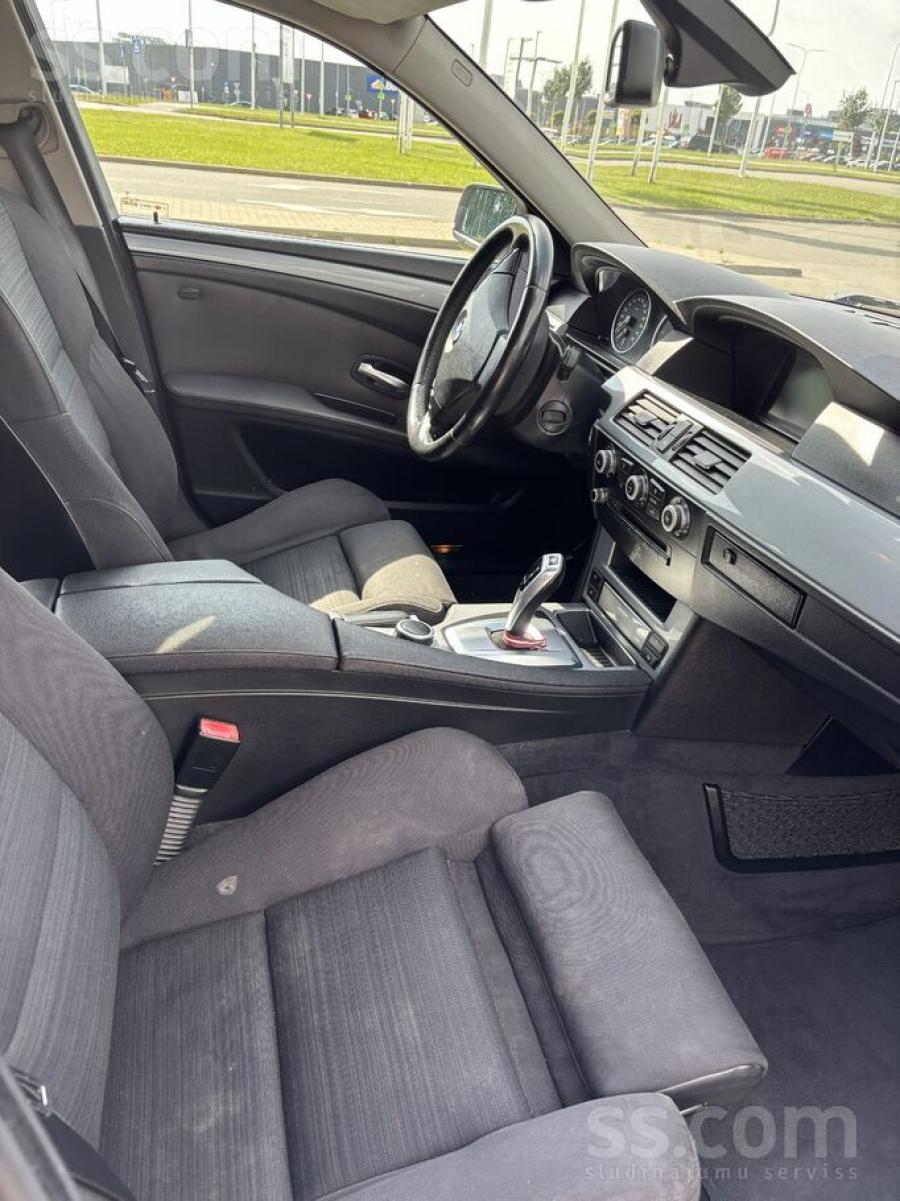 Pelēks BMW 525 2007 Rīga, ar dzinēja tilpumu 3.00 L un nobraukumu 393 tūkst. km par 3900 €, foto 12 vietnē AUTOMOTO.COM.LV