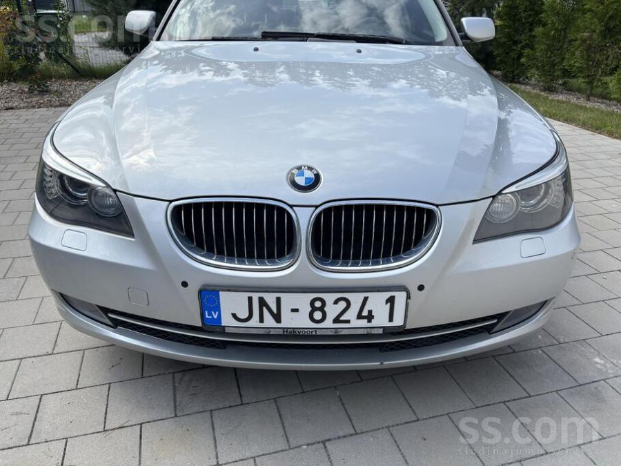 Grey BMW 525 2007 in Riga, with an engine capacity of 3.00 L and mileage of 393 thousand km for 3900 €, photo 1 on AUTOMOTO.COM.LV