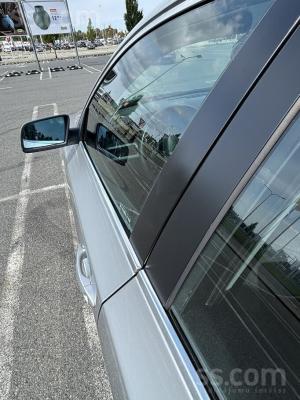 Grey BMW 525 2007 in Riga, with an engine capacity of 3.00 L and mileage of 393 thousand km for 3900 €, photo 7 on AUTOMOTO.COM.LV