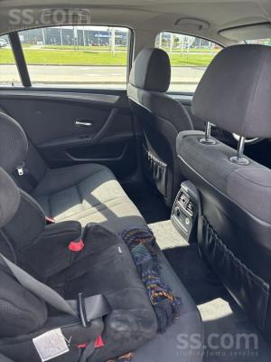 Grey BMW 525 2007 in Riga, with an engine capacity of 3.00 L and mileage of 393 thousand km for 3900 €, photo 13 on AUTOMOTO.COM.LV