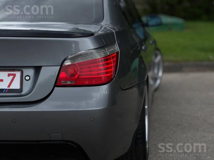 Pelēks BMW 525 2007 Rīga, ar dzinēja tilpumu 3.00 L un nobraukumu 290 tūkst. km par 5750 €, foto 9 vietnē AUTOMOTO.COM.LV