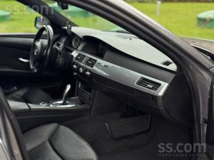 Pelēks BMW 525 2007 Rīga, ar dzinēja tilpumu 3.00 L un nobraukumu 290 tūkst. km par 5750 €, foto 13 vietnē AUTOMOTO.COM.LV