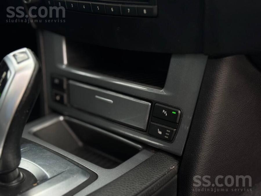 Pelēks BMW 525 2007 Rīga, ar dzinēja tilpumu 3.00 L un nobraukumu 290 tūkst. km par 5750 €, foto 16 vietnē AUTOMOTO.COM.LV