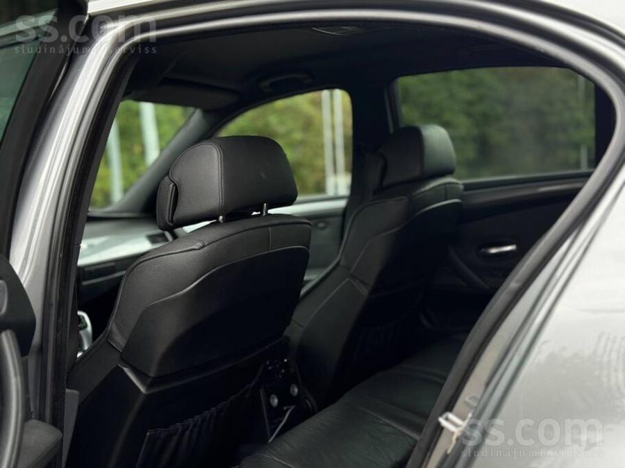 Pelēks BMW 525 2007 Rīga, ar dzinēja tilpumu 3.00 L un nobraukumu 290 tūkst. km par 5750 €, foto 18 vietnē AUTOMOTO.COM.LV