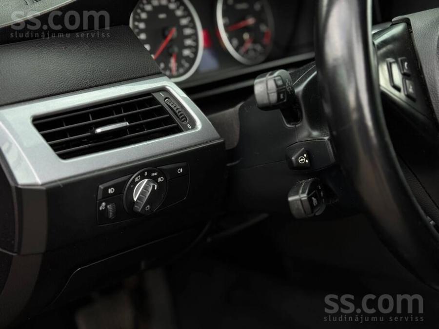 Pelēks BMW 525 2007 Rīga, ar dzinēja tilpumu 3.00 L un nobraukumu 290 tūkst. km par 5750 €, foto 21 vietnē AUTOMOTO.COM.LV
