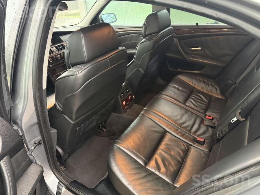 Pelēks BMW 525 2007 Madona, ar dzinēja tilpumu 3.00 L un nobraukumu 421 tūkst. km par 5500 €, foto 7 vietnē AUTOMOTO.COM.LV
