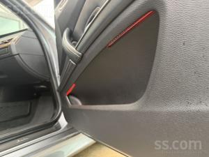 Pelēks BMW 525 2007 Madona, ar dzinēja tilpumu 3.00 L un nobraukumu 421 tūkst. km par 5500 €, foto 11 vietnē AUTOMOTO.COM.LV
