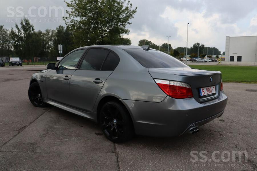Grey BMW 525 2007 in Riga, with an engine capacity of 3.00 L and mileage of 292 thousand km for 4690 €, photo 4 on AUTOMOTO.COM.LV