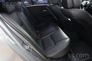 Grey BMW 525 2007 in Riga, with an engine capacity of 3.00 L and mileage of 292 thousand km for 4690 €, photo 10 on AUTOMOTO.COM.LV