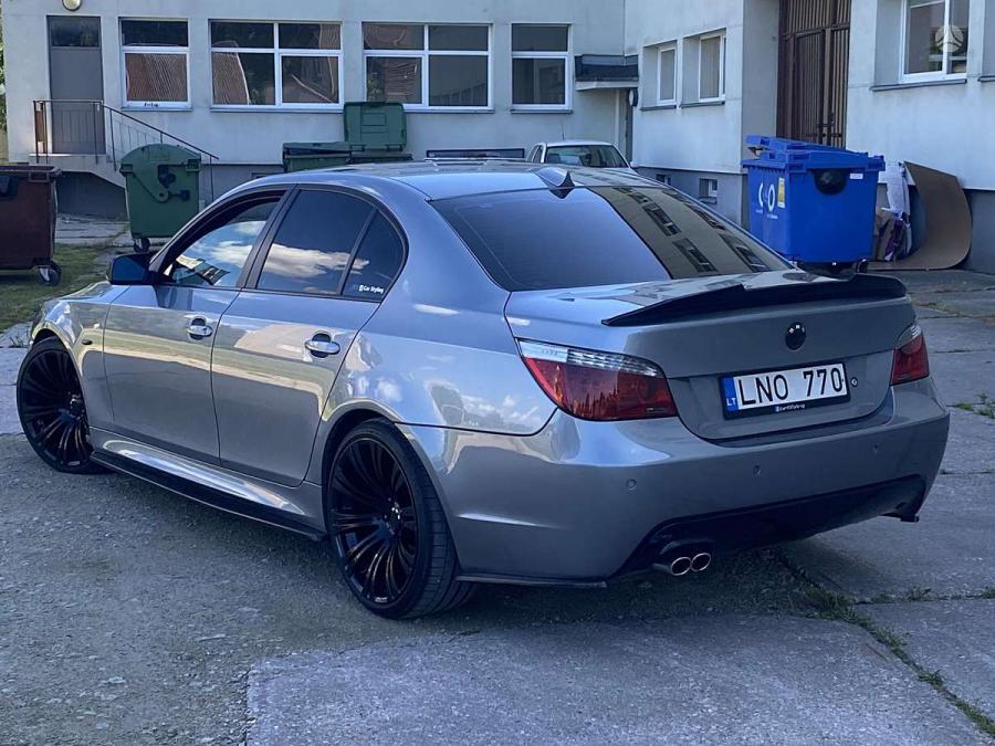 Pelēks BMW 525 2007 Kauņa, ar dzinēja tilpumu 2.50 L un nobraukumu 280 tūkst. km par 6250 €, foto 4 vietnē AUTOMOTO.COM.LV