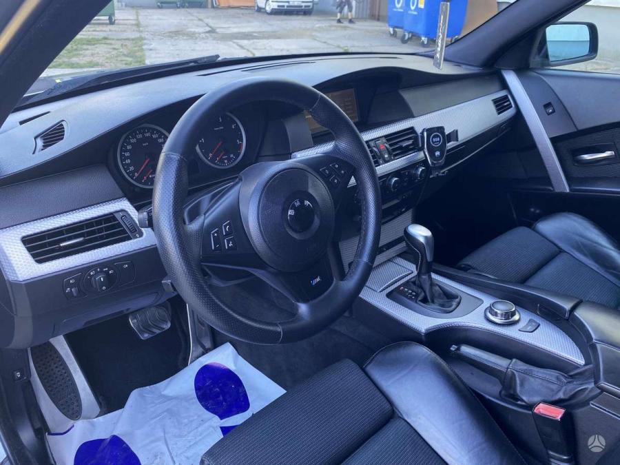 Pelēks BMW 525 2007 Kauņa, ar dzinēja tilpumu 2.50 L un nobraukumu 280 tūkst. km par 6250 €, foto 14 vietnē AUTOMOTO.COM.LV