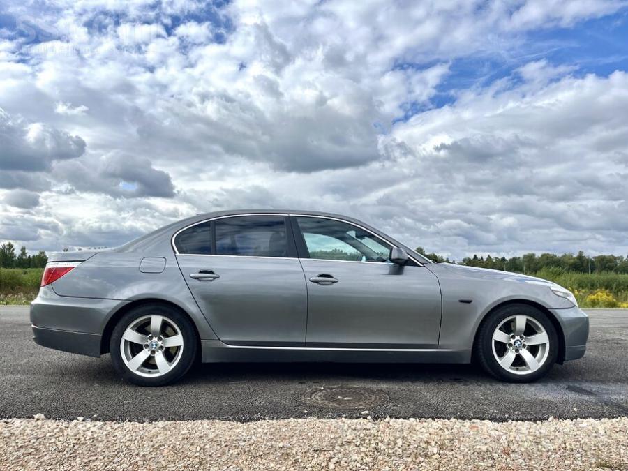 Grey BMW 525 2007 in Jelgava, with an engine capacity of 3.00 L and mileage of 287 thousand km for 4190 €, photo 8 on AUTOMOTO.COM.LV