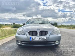 Grey BMW 525 2007 in Jelgava, with an engine capacity of 3.00 L and mileage of 287 thousand km for 4190 €, photo 9 on AUTOMOTO.COM.LV