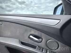 Grey BMW 525 2007 in Jelgava, with an engine capacity of 3.00 L and mileage of 287 thousand km for 4190 €, photo 15 on AUTOMOTO.COM.LV