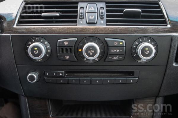 Grey BMW 525 2007 in Riga, with an engine capacity of 3.00 L and mileage of 326 thousand km for 6690 €, photo 9 on AUTOMOTO.COM.LV