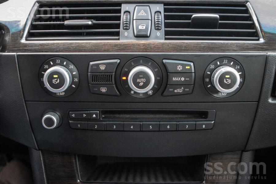 Pelēks BMW 525 2007 Rīga, ar dzinēja tilpumu 3.00 L un nobraukumu 326 tūkst. km par 6690 €, foto 9 vietnē AUTOMOTO.COM.LV