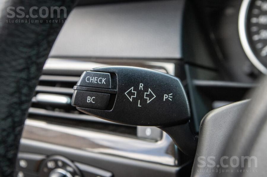 Pelēks BMW 525 2007 Rīga, ar dzinēja tilpumu 3.00 L un nobraukumu 326 tūkst. km par 6690 €, foto 15 vietnē AUTOMOTO.COM.LV