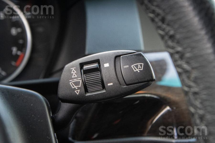 Pelēks BMW 525 2007 Rīga, ar dzinēja tilpumu 3.00 L un nobraukumu 326 tūkst. km par 6690 €, foto 16 vietnē AUTOMOTO.COM.LV