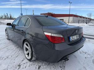 Grey BMW 525 2008 in Vilnius, with an engine capacity of 3.00 L and mileage of 425 thousand km for 6350 €, photo 8 on AUTOMOTO.COM.LV