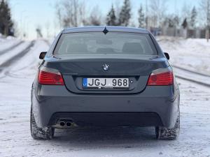 Grey BMW 525 2008 in Vilnius, with an engine capacity of 3.00 L and mileage of 425 thousand km for 6350 €, photo 11 on AUTOMOTO.COM.LV