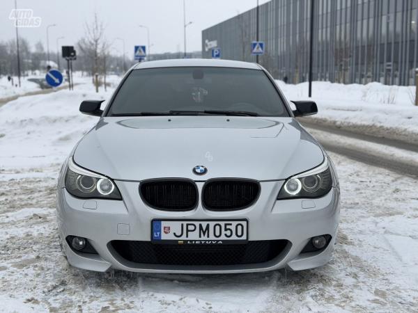 Grey BMW 525 2008 in Vilnius, with an engine capacity of 3.00 L and mileage of 390 thousand km for 5550 €, photo 4 on AUTOMOTO.COM.LV