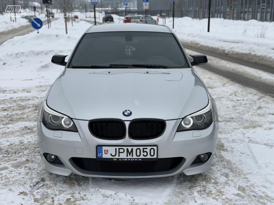 Pelēks BMW 525 2008 Viļņa, ar dzinēja tilpumu 3.00 L un nobraukumu 390 tūkst. km par 5550 €, foto 5 vietnē AUTOMOTO.COM.LV