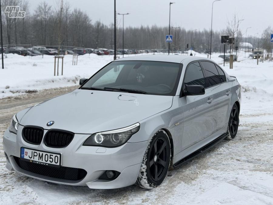 Pelēks BMW 525 2008 Viļņa, ar dzinēja tilpumu 3.00 L un nobraukumu 390 tūkst. km par 5550 €, foto 7 vietnē AUTOMOTO.COM.LV