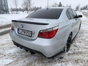 Pelēks BMW 525 2008 Viļņa, ar dzinēja tilpumu 3.00 L un nobraukumu 390 tūkst. km par 5550 €, foto 9 vietnē AUTOMOTO.COM.LV