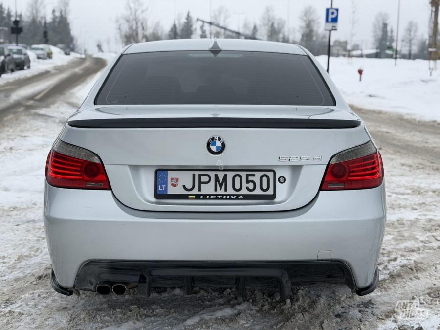 Pelēks BMW 525 2008 Viļņa, ar dzinēja tilpumu 3.00 L un nobraukumu 390 tūkst. km par 5550 €, foto 11 vietnē AUTOMOTO.COM.LV