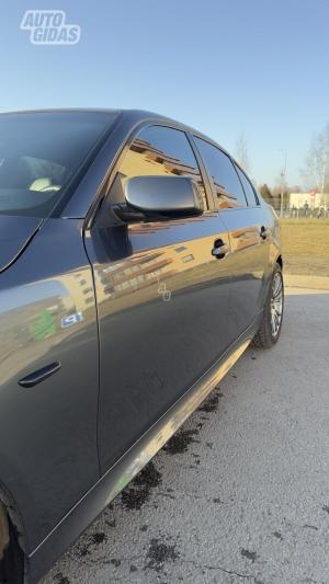 Pelēks BMW 525 2008 Kauņa, ar dzinēja tilpumu 3.00 L un nobraukumu 338 tūkst. km par 5150 €, foto 5 vietnē AUTOMOTO.COM.LV
