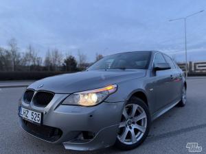 Pelēks BMW 525 2008 Viļņa, ar dzinēja tilpumu 3.00 L un nobraukumu 649 tūkst. km par 2350 €, foto  vietnē AUTOMOTO.COM.LV