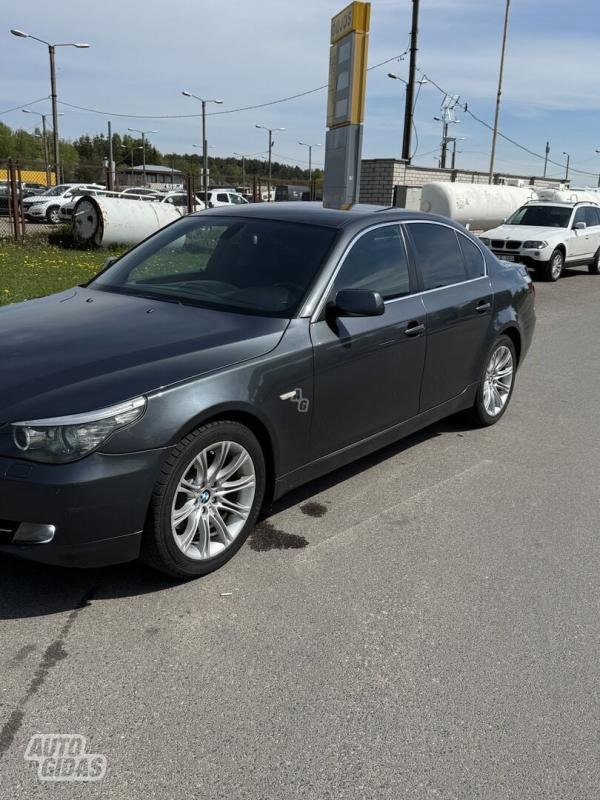 Grey BMW 525 2008 in Kaunas, with an engine capacity of 3.00 L and mileage of 400 thousand km for 4900 €, photo 5 on AUTOMOTO.COM.LV