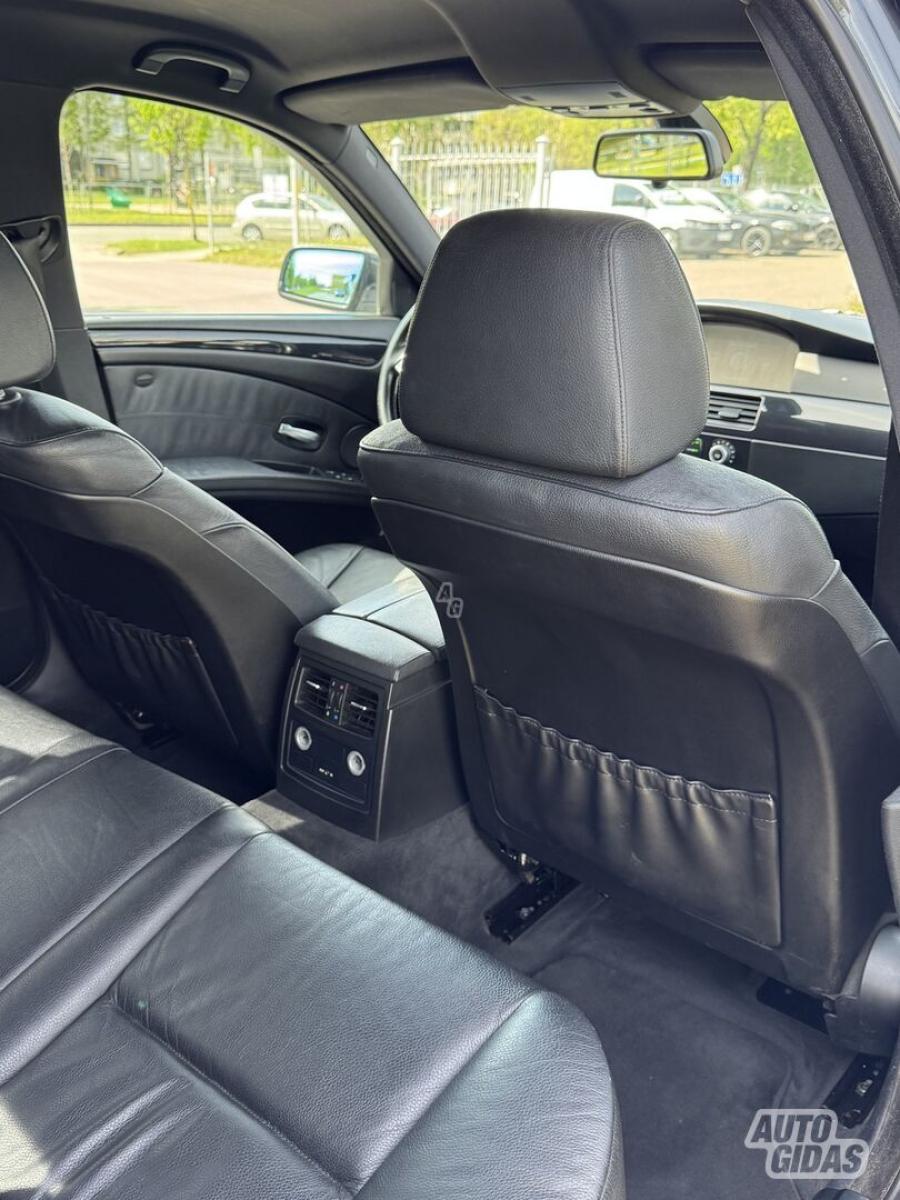 Grey BMW 525 2008 in Kaunas, with an engine capacity of 3.00 L and mileage of 400 thousand km for 4900 €, photo 11 on AUTOMOTO.COM.LV
