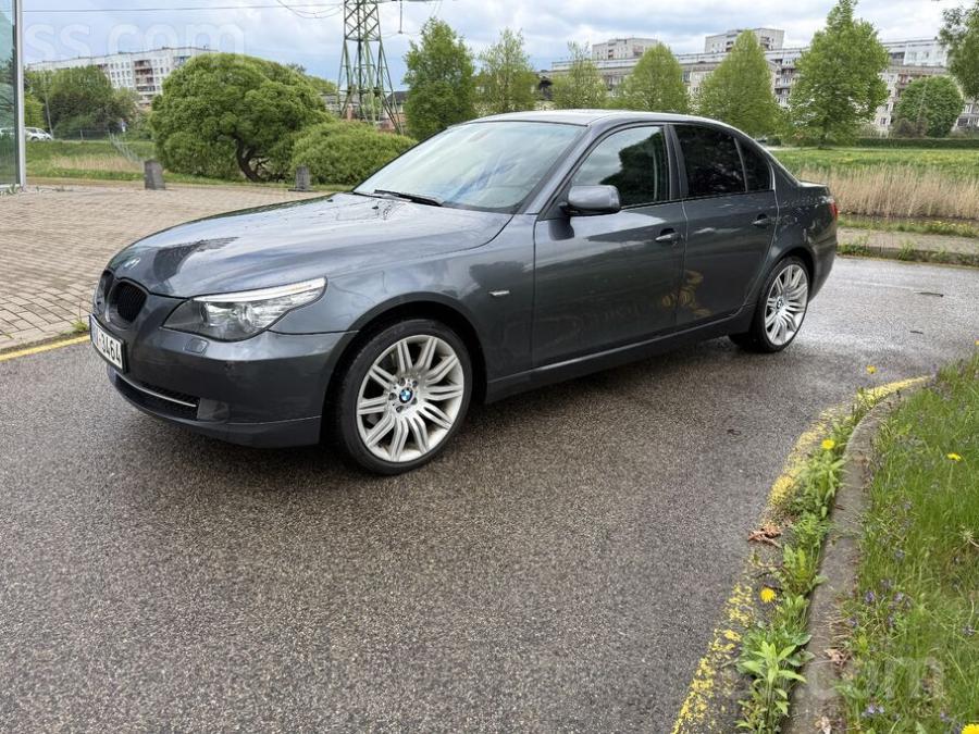 Серый БМВ 525 2008 в Рига, объемом двигателя 3.00 л и пробегом 350 тыс. км за 5200 €, фото 1 на AUTOMOTO.COM.LV