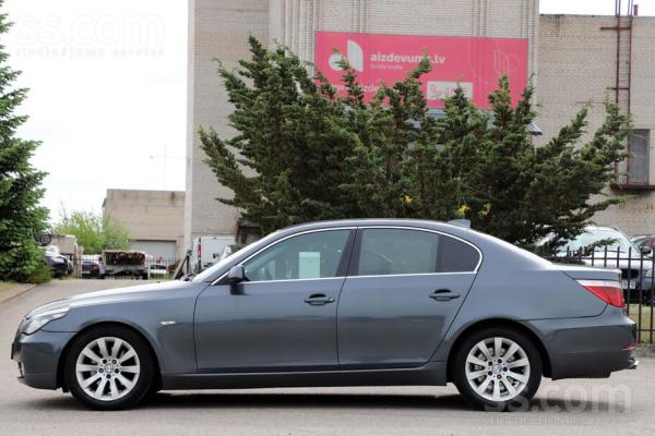 Pelēks BMW 525 2008 Tukums, ar dzinēja tilpumu 3.00 L un nobraukumu 381 tūkst. km par 5990 €, foto 5 vietnē AUTOMOTO.COM.LV
