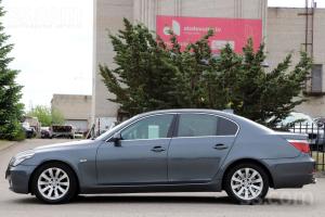 Grey BMW 525 2008 in Tukums, with an engine capacity of 3.00 L and mileage of 381 thousand km for 5990 €, photo 6 on AUTOMOTO.COM.LV
