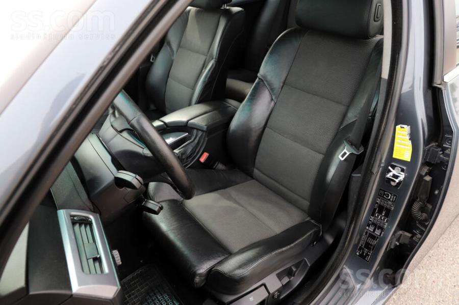 Grey BMW 525 2008 in Tukums, with an engine capacity of 3.00 L and mileage of 381 thousand km for 5990 €, photo 9 on AUTOMOTO.COM.LV