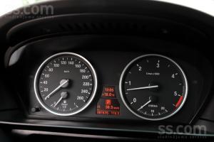 Grey BMW 525 2008 in Tukums, with an engine capacity of 3.00 L and mileage of 381 thousand km for 5990 €, photo 13 on AUTOMOTO.COM.LV