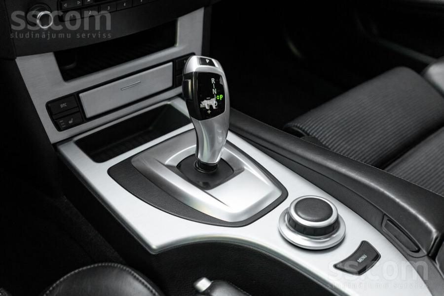 Pelēks BMW 525 2008 Rīga, ar dzinēja tilpumu 3.00 L un nobraukumu 299 tūkst. km par 6990 €, foto 12 vietnē AUTOMOTO.COM.LV